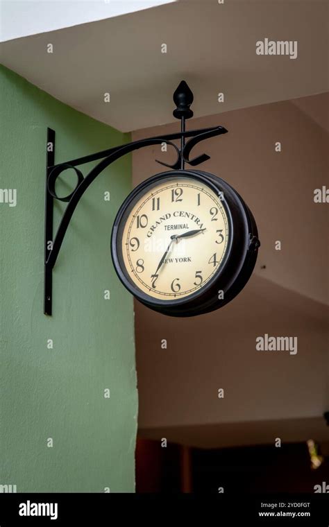 Large Analog Public Clock With White Dial And Big Numbers Hanging From Wall Classic Style