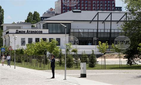 Конференция посветена на бъдещето на отбранителната индустрия и възможностите за иновации ще