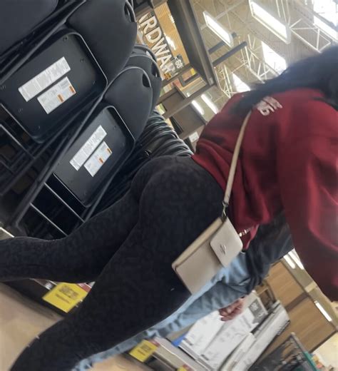 Fit Brunette Babe Spandex Leggings Yoga Pants Forum