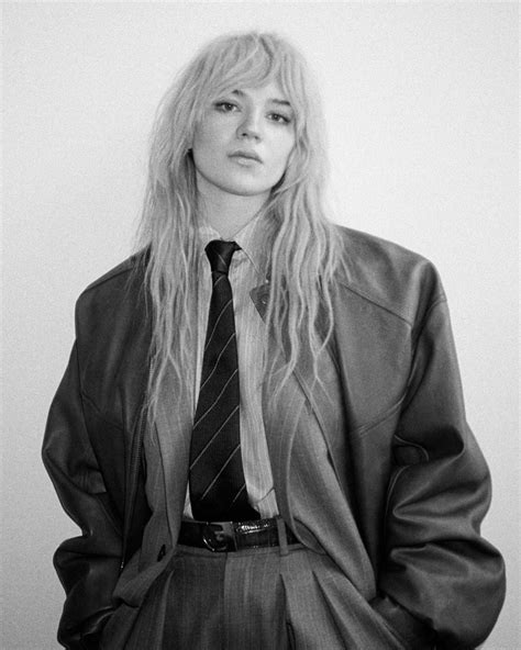 Sophie Thatcher Picture