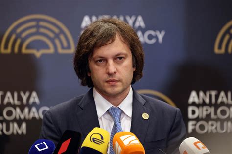 ირაკლი კობახიძე საზოგადოებამ უნდა შეაფასოს რატომ ცდილობს „დიფ სთეითი ხელისუფლებაში