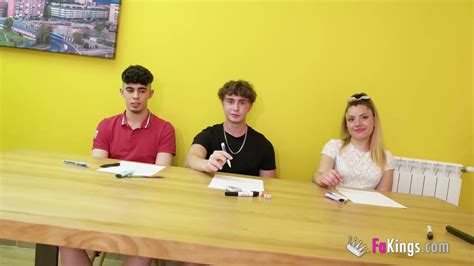 Clases De Sexo Scarlettandchanel