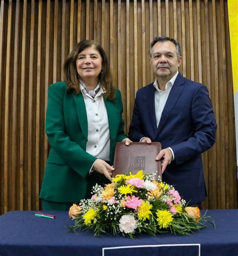 La Dirección De Educación Continua Y La Escuela De Construcción E