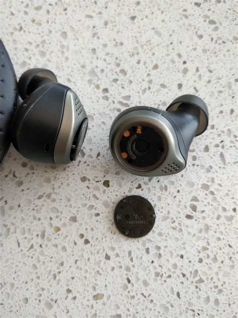 Jabra Elite T Control Button Came Off From Both The Earbuds Bought It From Amazon Warehouse