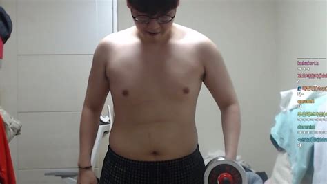 근육돼지꼴랑이 유기 모음 YouTube