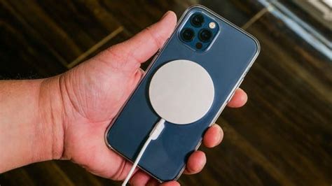 Apples Magsafe For Iphone How It Works Accessories And More Cnet
