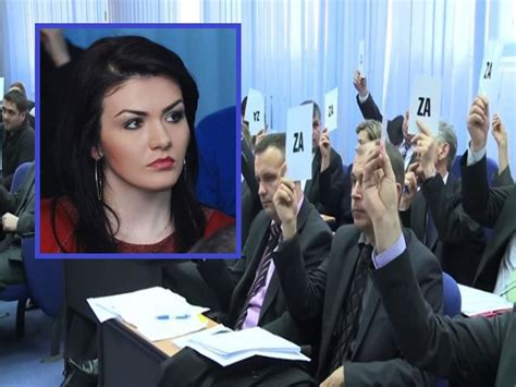 Lejla Vuković Pokrenula Inicijativu Za Izmjenu Ustava Tk U Narednom Mandatu žena Predsjednik I