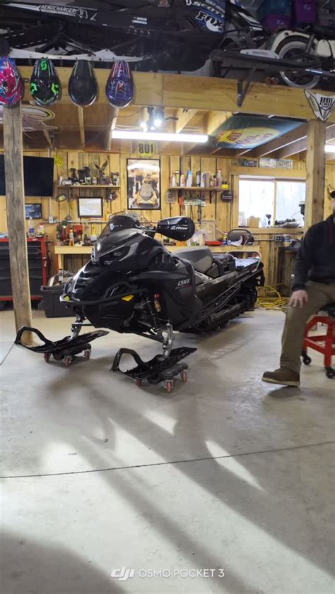The Lynxsnowmobiles Brutal Re Wide Track This Is Not A Utility Sled