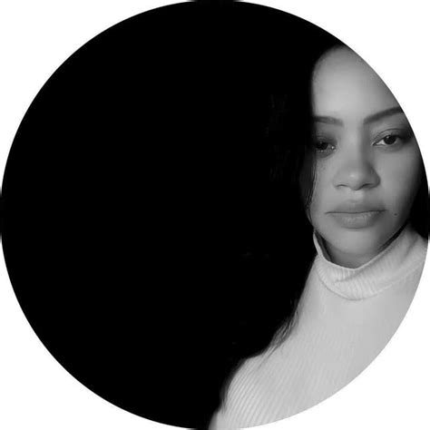 Elayne Sobral Elaynessobral • Threads Say More