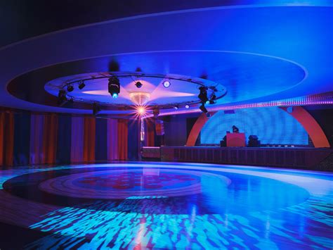 Xanadu Roller Arts Skating And Event Space Brooklyn Ny The Cool