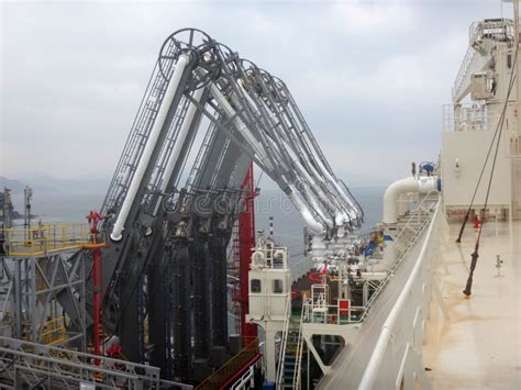 Lng Loading Arms For Loaddischarge Lng Cargo Of Liquefied Natural Gas