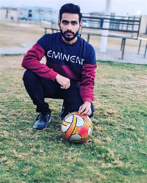 Dont Wait For The Right Moment Work Hard And Make The Moment Right