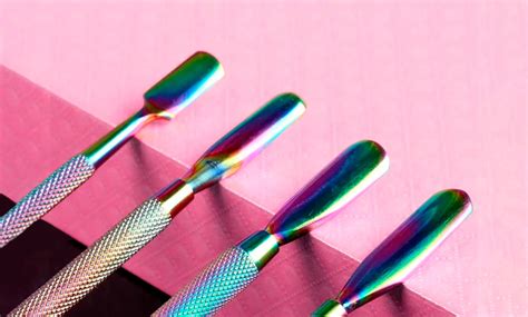 Пушер для ногтей что это и для чего применяют в маникюре