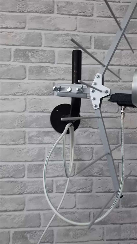 Наружная телевизионная антенна Триада 3380 Dvb T2 направленная активная с малошумящим