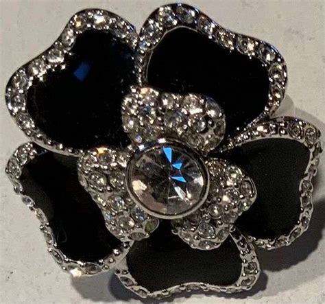 Lia Sophia Ring Lil Dusty Online Auctions All Estate Services Llc