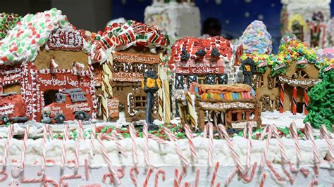 Gingerbread Lane New York The Worlds Largest Gingerbread Village Is