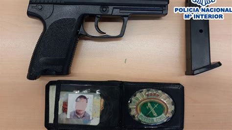 Arrestado Un Falso Guardia Civil Que Engañaba A Mujeres Para