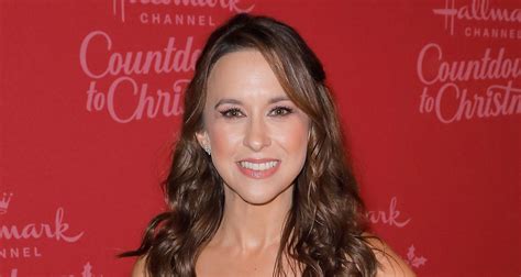 Lacey Chabert Announces New 2026 Hallmark Christmas Movie Set At Walt