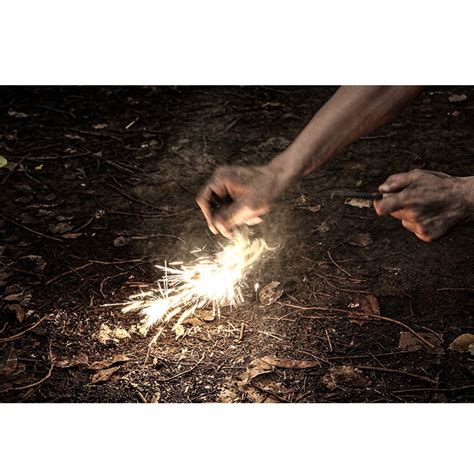 แท่งจุดไฟ รุ่น แท่ง Magnesium ที่จุดไฟอเนกประสงค์ ไม้ขีดไฟเดินป่า ที่จุดไฟในป่า แท่งแมกนีเซียม