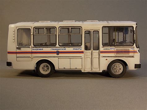 ПАЗ-3205 — Каропка.ру — стендовые модели, военная миниатюра