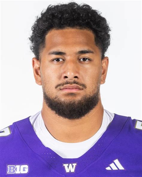 Paki Finau Football University Of Washington Athletics