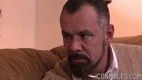 Hung Daddy Max Sargent Drills Sexy Stud Sam Truitt