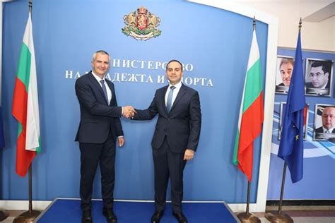 Димитър Илиев и посланикът на Азербайджан обсъдиха общи инициативи