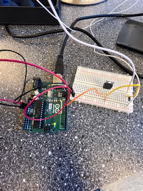 Can Someone Help Me With Transistors Rarduino