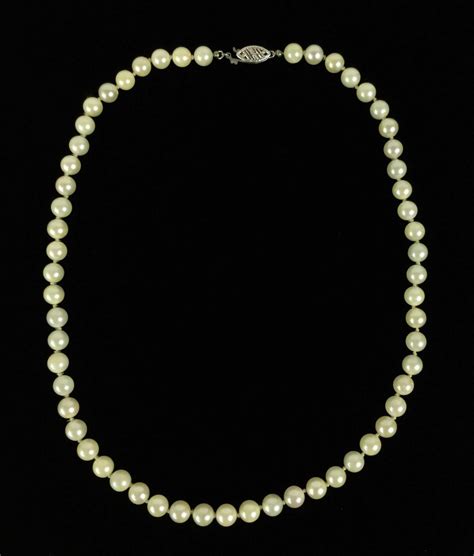 Lot 14k Gold Clasp And Cultured Pearl Necklace
