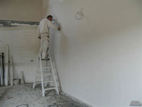 Машинна Мазилка Турбозол Строителни услуги Варна Предлагаме полагане на мазилка съ