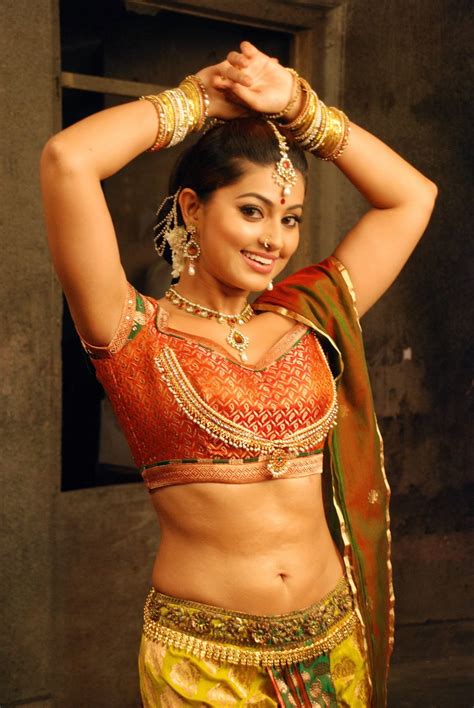 Incredible Compilation Of Full 4k Mallu Aunty Images Over 999