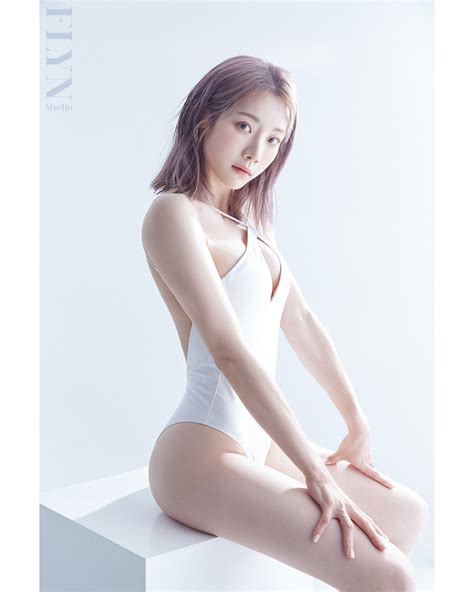 바디프로필 플린스튜디오 여작가님들의 감성 프로필 무더위에도 운동 식단 빼먹지않고 바프 준비 해주시는 플린 고객님들 목표 달성 하는날까지 지치지 말고