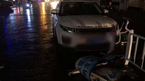 舅舅出车祸外甥送医，一着急又出车祸 汽车 安全出行 好看视频