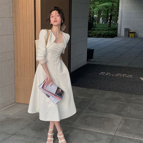 르뚜앙 당일출고 체미츠 하객룩 하객원피스 브라이덜샤워 자켓 원피스 화이트 봄 가을 결혼식 피로연 스퀘어넥 나시 롱원피스 르뚜앙