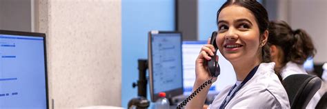 Apothekersassistent Met Patiëntcontact Werken Bij Erasmus Mc