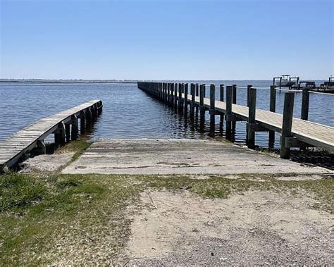 401 Island View Drive Newport Nc 28570 Zillow