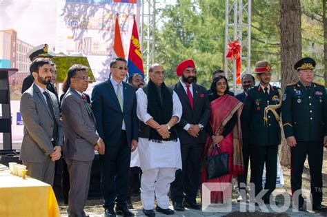 ФОТО Энэтхэг Монголын Найрамдлын ерөнхий боловсролын сургуулийг Зайсанд барихаар шав тавилаа