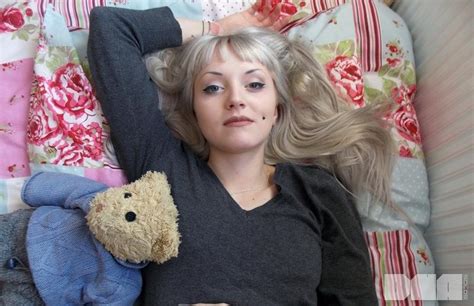 Beautiful Alt Girl Lovisa Grey Teases With Her Tight Body In Bed Porn