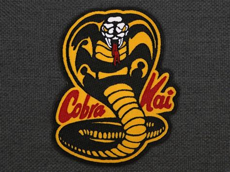 Cobra Kai Snake Wallpapers Wallpaper Cave