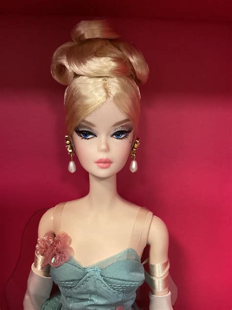 Lot 1 The Galas Best Barbie A Bfmc Silkstone Barbie Celebrates 20