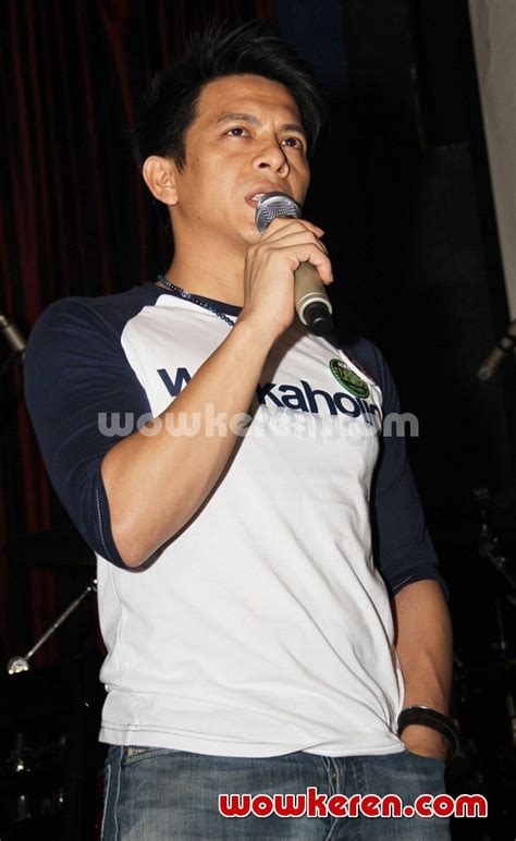 Foto Ariel Noah Saat Peluncuran Album Seperti Seharusnya Foto Dari