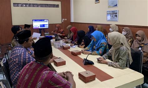 Beri Bekal Pengetahuan Dan Keterampilan Tim Riset Prototipe UMS Adakan FGD Pengembangan