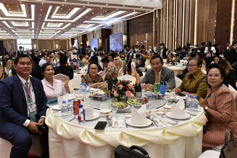 សម្តេចតេជោ ហ៊ុន សែន ផ្តល់ទស្សនៈ បួនចំណុច ដើម្បីលើក កម្ពស់ សេរីភាពជំនឿសាសនា