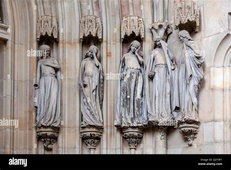 Five Foolish Virgins Magdeburg Cathedral Saxony Anhalt Germany Stock Photo Alamy