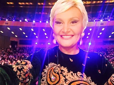 აი რას ჰპირდება ნანუკა ჟორჟოლიანი უპრიზოდ დარჩენილ კოკას და ნინის