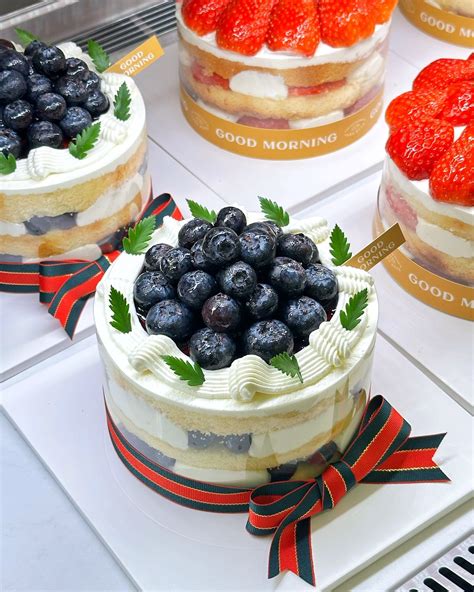 이승훈의좋은아침ㅣ대구딸기케이크ㅣ대구메론케이크ㅣ대구크리스마스케이크 알록달록 과일 케이크 주말 쇼케이스 가득 채워두었습니다😃 멜론명장케이크 무화과케이크 생귤케이크 망고