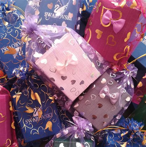 სამკაულები და სუვენირები