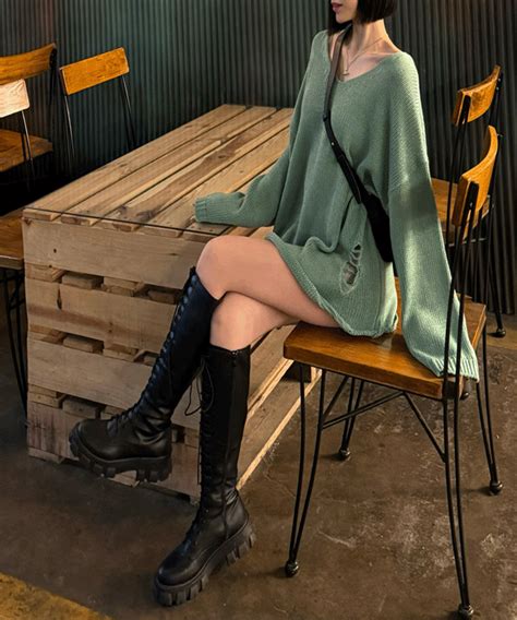 여리핏봄신상 데미지 롱 빈티지 루즈핏 브이넥 봄 긴팔 니트 에이블리