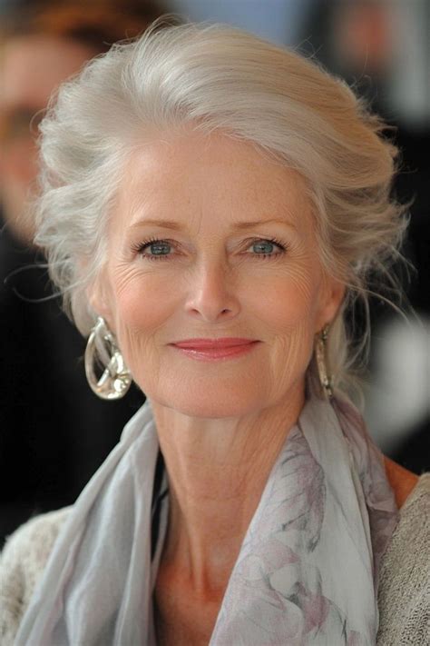 Fabulous Hairstyles For Women Over 70 With Fine Hair