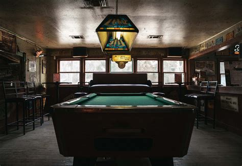 A Grand Tour Of Texass Dive Bars Levi Goode